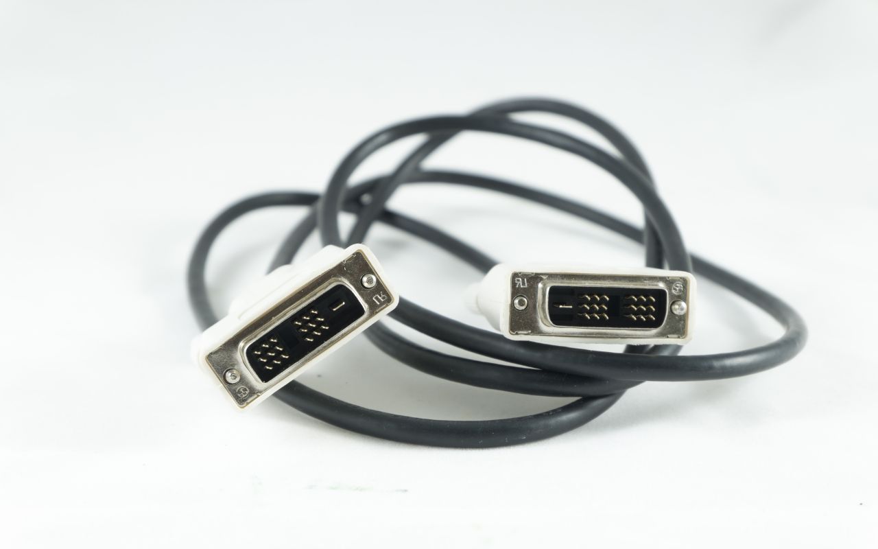 Câble DVI : Les différentes fonctions de ce connecteur audio-vidéo ...